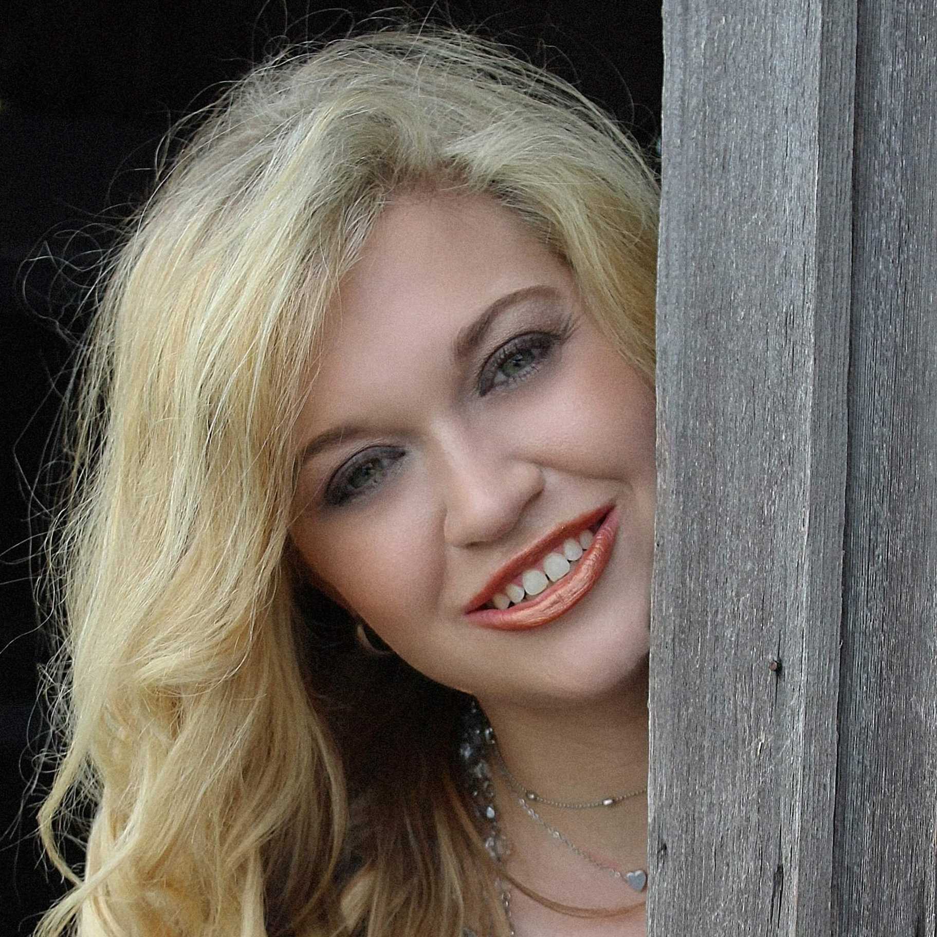 Ashley Ziegler's Instagram, Twitter & Facebook on IDCrawl