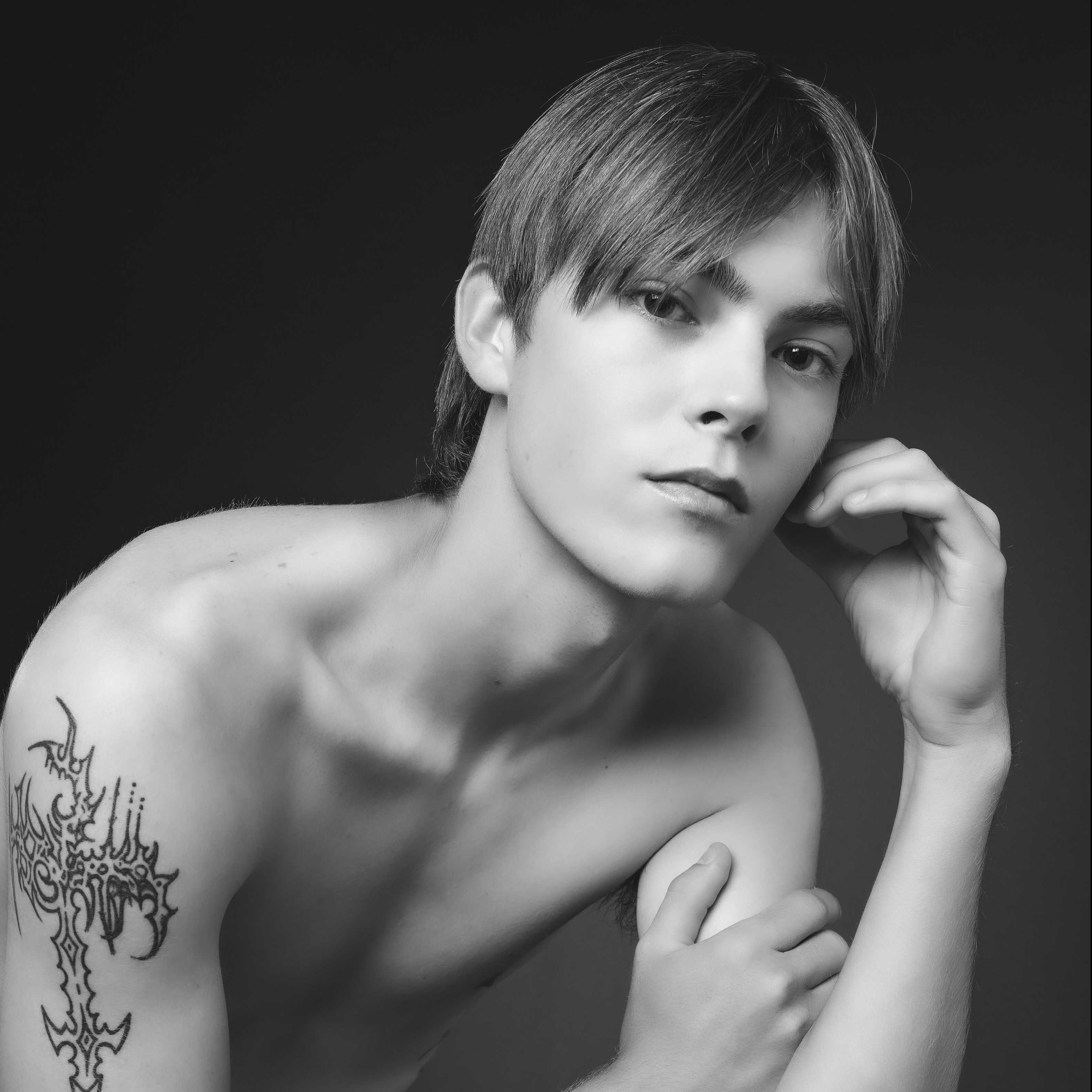 Model Website & Modeling Portfolio - One Model Place